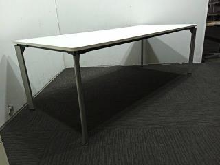 Itoki Meeting Table A0056527｜Office market Happy Thailand