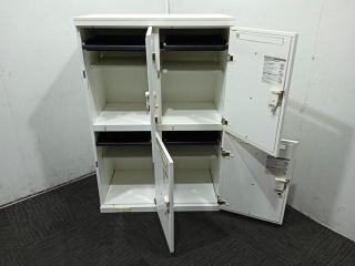 Okamura Staff Locker (4 persons) A0058683｜Office market Happy Thailand