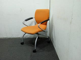 Itoki Meeting Chair A0061732｜Office market Happy Thailand