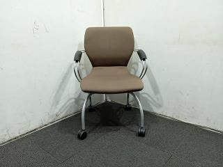 Itoki Meeting Chair A0061733｜Office market Happy Thailand