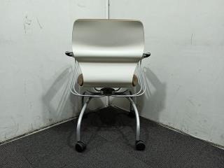 Itoki Meeting Chair A0061733｜Office market Happy Thailand