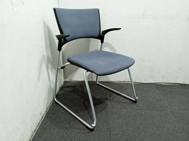 Itoki Stacking Chair A0062072｜Office market Happy Thailand