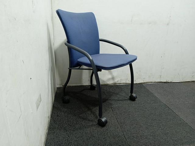 Itoki Stacking Chair A0067916｜Office market Happy Thailand