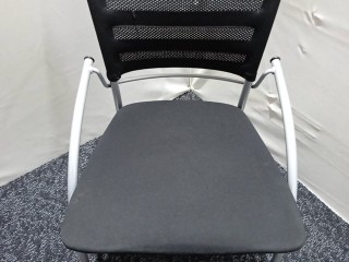 Itoki Stacking Chair A0075132｜Office market Happy Thailand