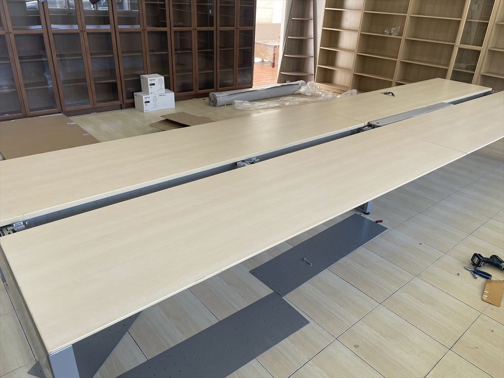 ระบบโต๊ะทำงาน Systemdesk ตลาดเฟอร์นิเจอร์สำนักงาน Happy Thailand